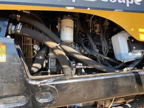 *80' Spray Coupe 4660 Sprayer