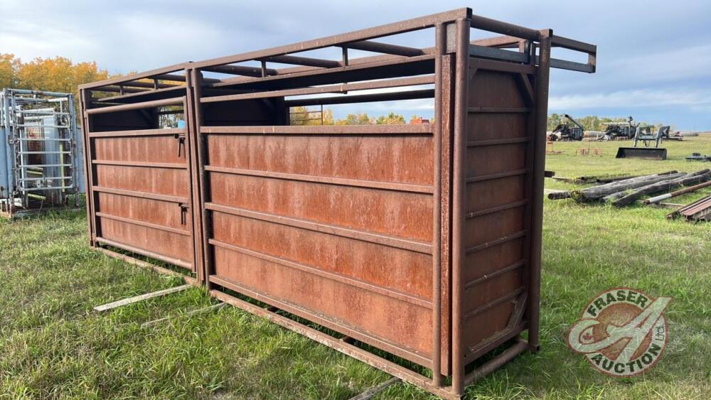 17ft Alley w/ Slide Gates & Side Opening