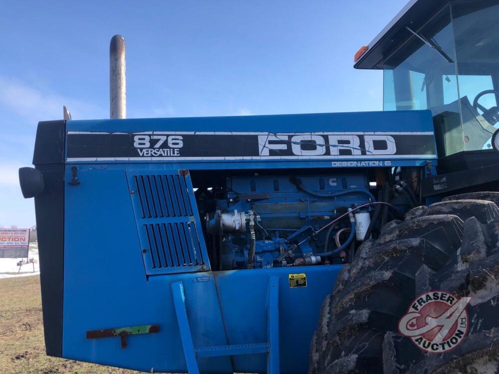 K62, Versatile Ford 876 Designation 6 4WD Tractor, S/N D476295