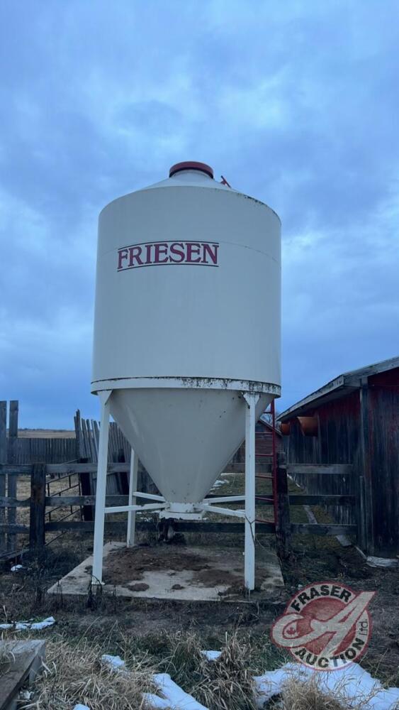 Friesen feed bin approx 8-ton