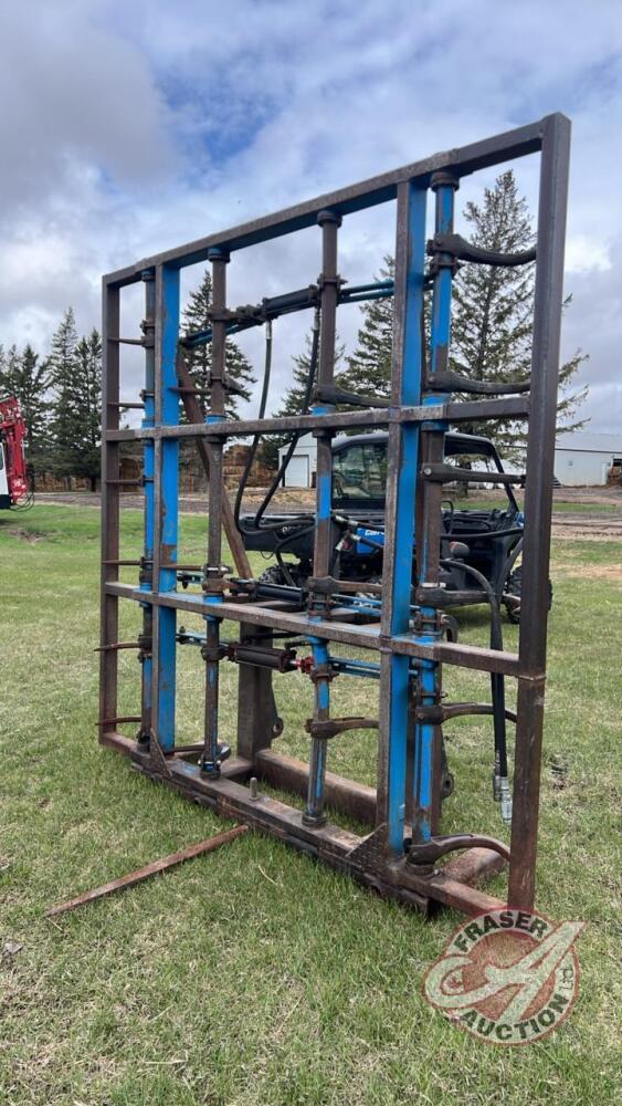 Large Square Bale grapple (JCB mounts) BLUE