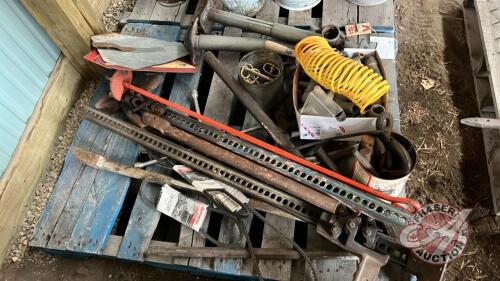 Jack-all(x2), trailer jack(x2), pins, snipe bar, slow moving signs, bin ...
