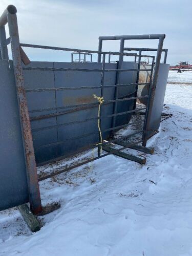 *45’ curved double alley (all steel construction) 30” wide cow alley ...