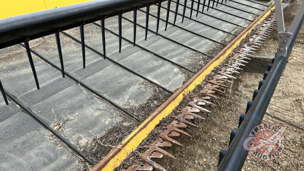 36' NH 994 draper header w/ Split UII pickup reel, S/N F-29-360400794, F121