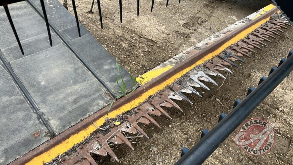 36' NH 994 draper header w/ Split UII pickup reel, S/N F-29-360400794, F121