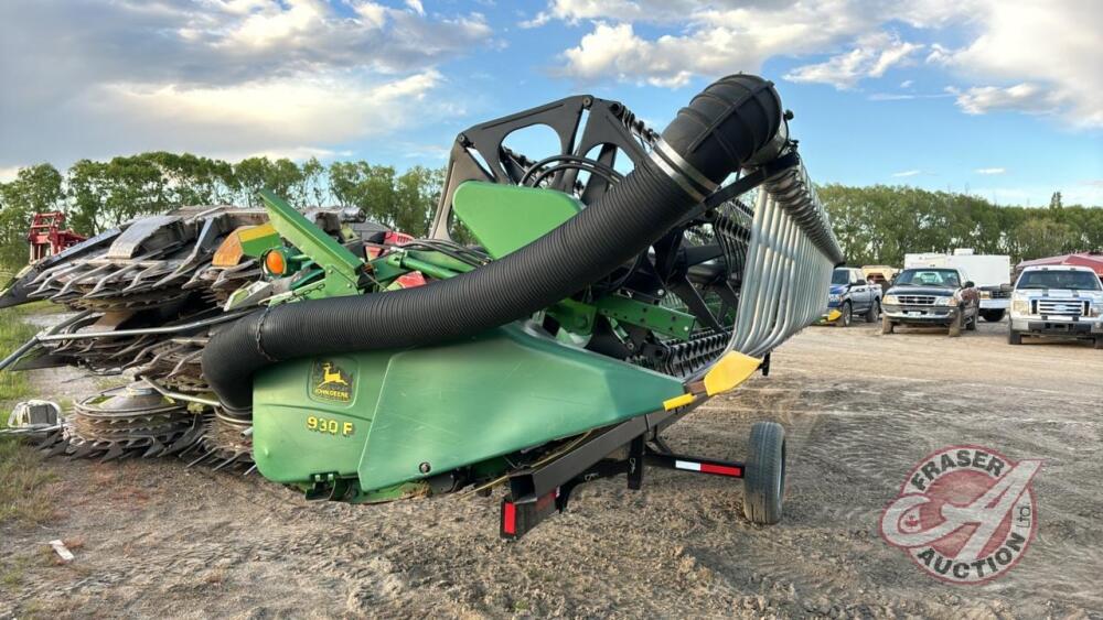 30' JD 930F Flex header, S/N F686704, F212