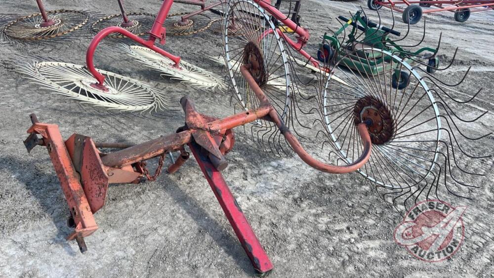 2 wheel 3pt hay rake, F149