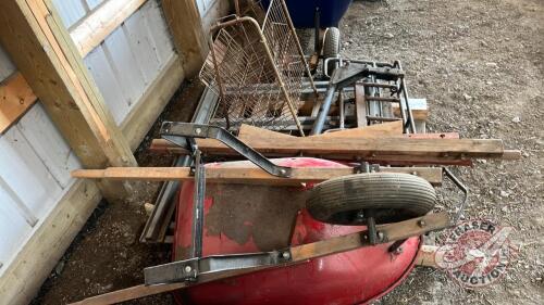 Pallet w/ single wheel Garant wheelbarrow, wheelbarrow handles, quad ...