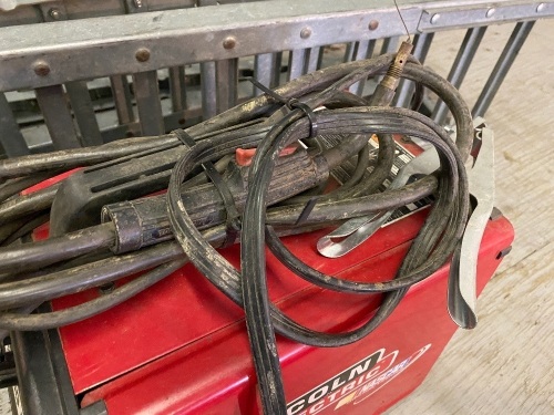 Lincoln Electric Mig Pak 10, 110V welder F55