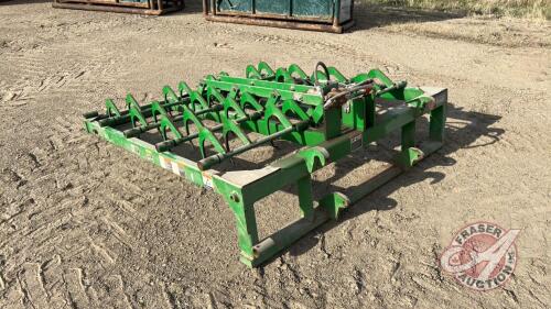 Frontier hyd bale grapple with ALO quick attach, J77