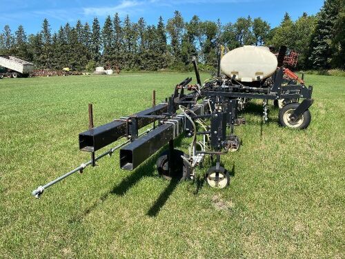 *Elmers 16 row on 30 3PT folding wing row crop sprayer