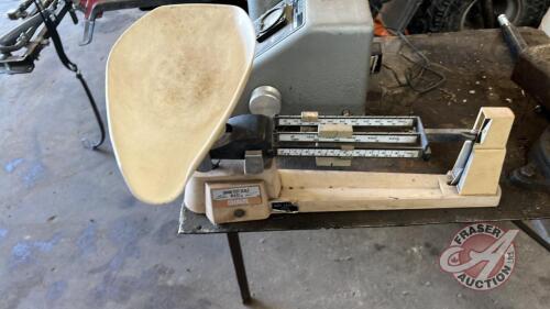 Labtronics 919 LT grain moisture tester