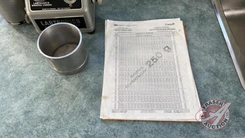 Labtronics 919 moisture metre with scale and charts