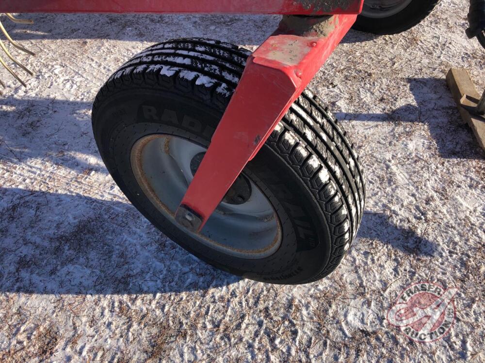 2014 14 Wheel Farm King Easy Rake, K67