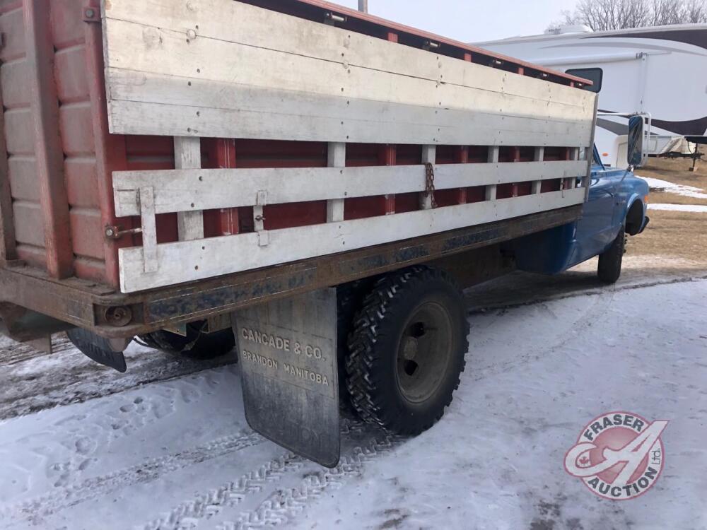 1971 Chevrolet Custom 30 1 ton grain truck, K99, 32944 miles showing ...